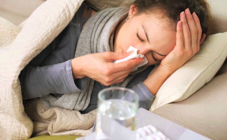 Garganta Inflamada: Diferencias entre la laringitis, faringitis y ...