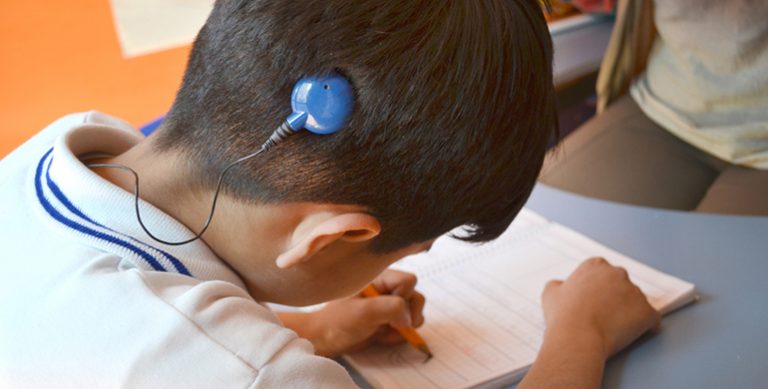 ¿Qué es un implante coclear? | Blog Clínica Internacional